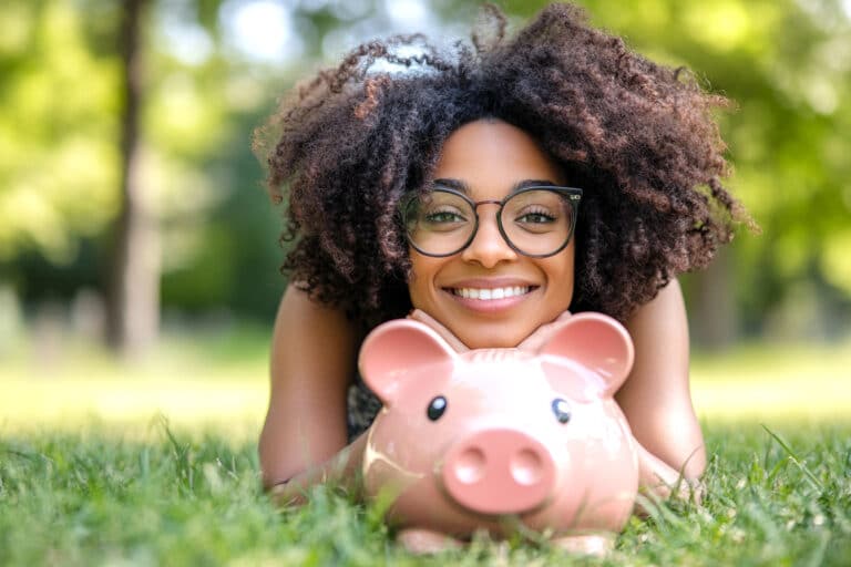 10 Frugal Habits the Rich Use to Build Wealth (That the Middle Class Ignores) - New Trader U