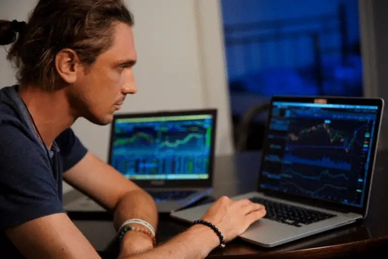 What is a Swing Trader? - New Trader U