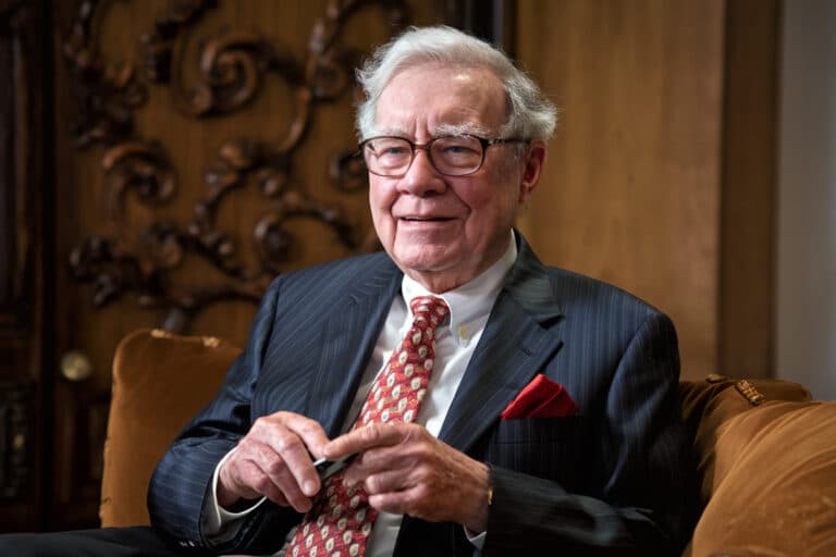 7 Lessons Millionaires Learn Too Late In Life: Warren Buffett's Wisdom ...