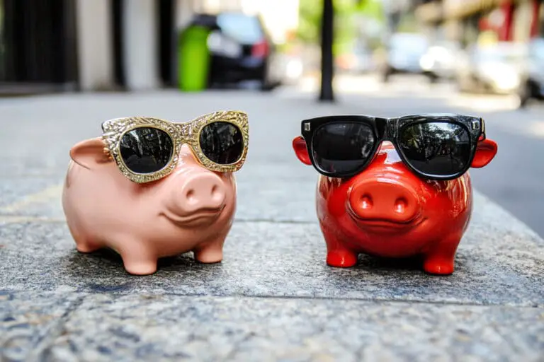 Habits of the Rich vs Poor: 10 Financial Literacy Lessons - New Trader U