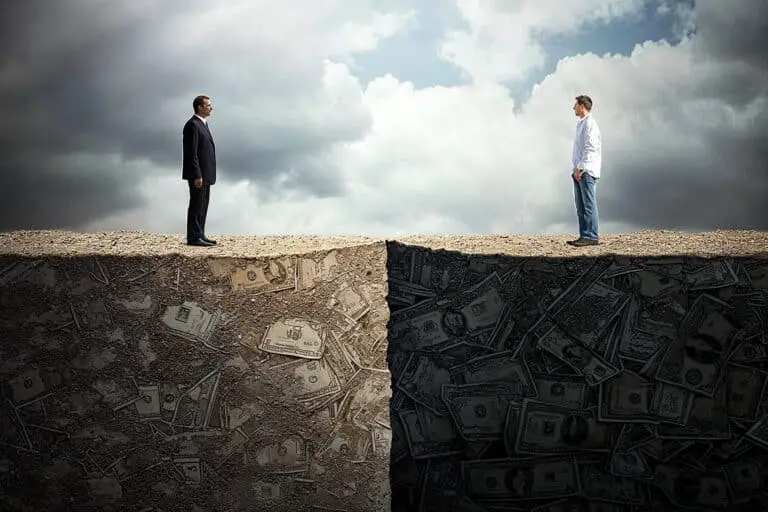 9 Simple Habits That Divide the Rich and Poor - New Trader U