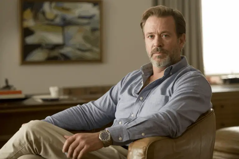 5 Signs a Person Has a Lot of Money in the Bank, Even If They Seem ...