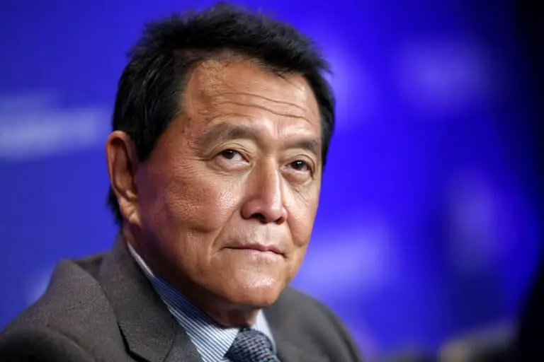 5 Things The Middle Class Must Stop Buying According To Robert Kiyosaki - New Trader U